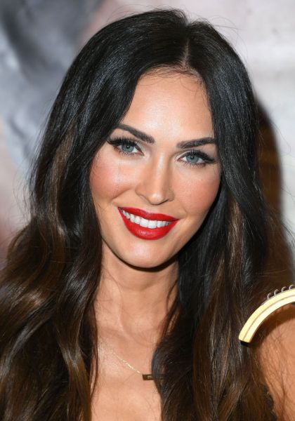 Top 40 Celebrities with the BEST Natural Smiles